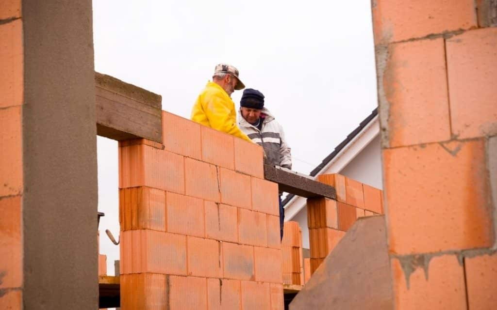 The Advantage Of Choosing A Window Company With Masons In-House - Top ...
